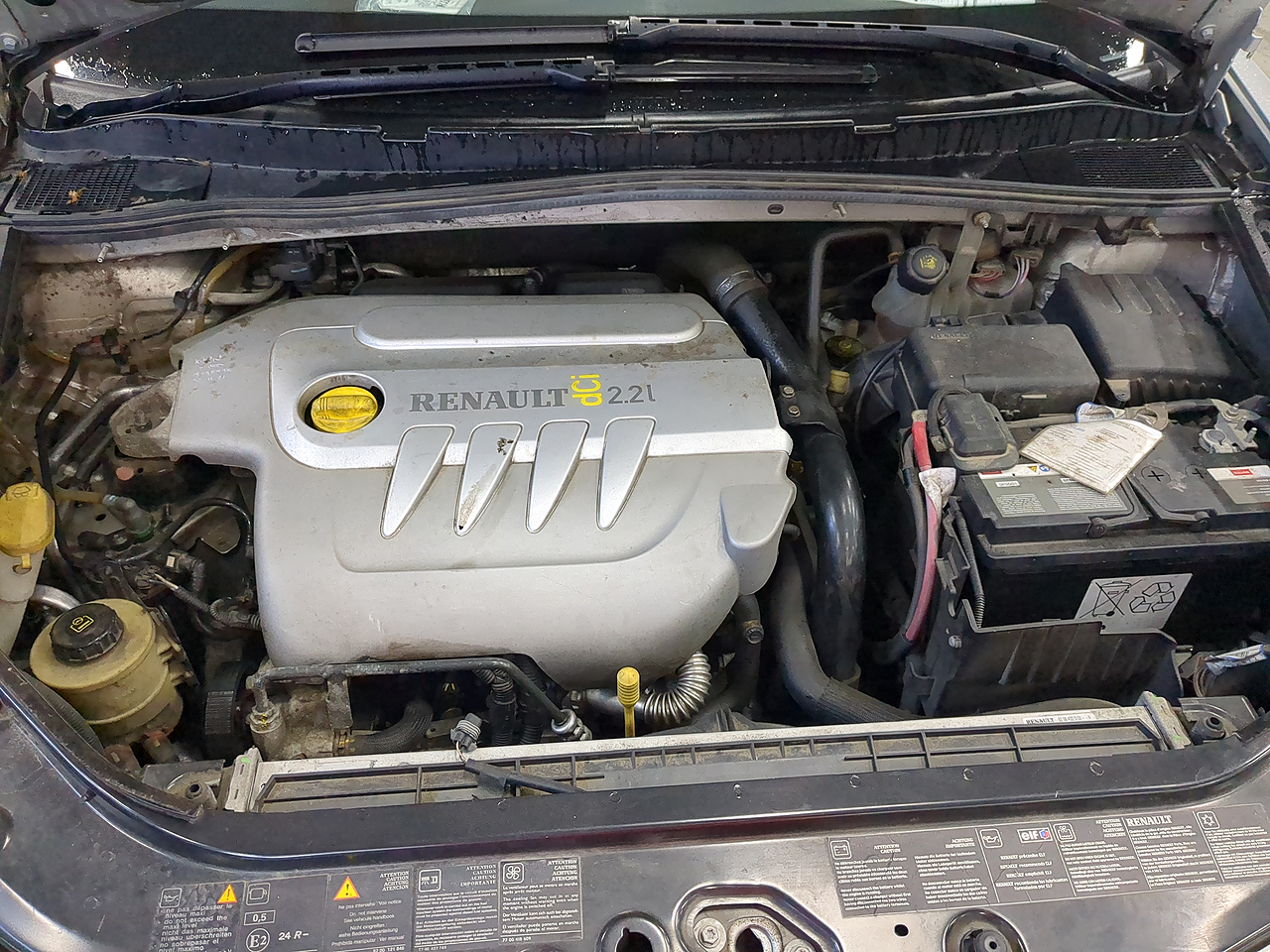 RENAULT VEL SATIS - VEL SATIS 2.2 DCI 140 FAP CARMINAT - Rennes ...