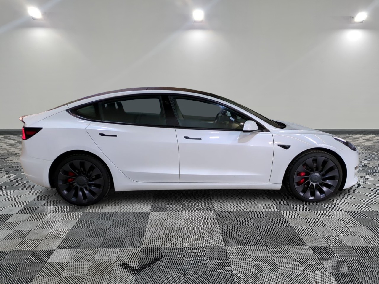TESLA MODEL 3 - MODEL 3 STANDARD RWD PLUS MY21 - Paris-sud | Alcopa Auction