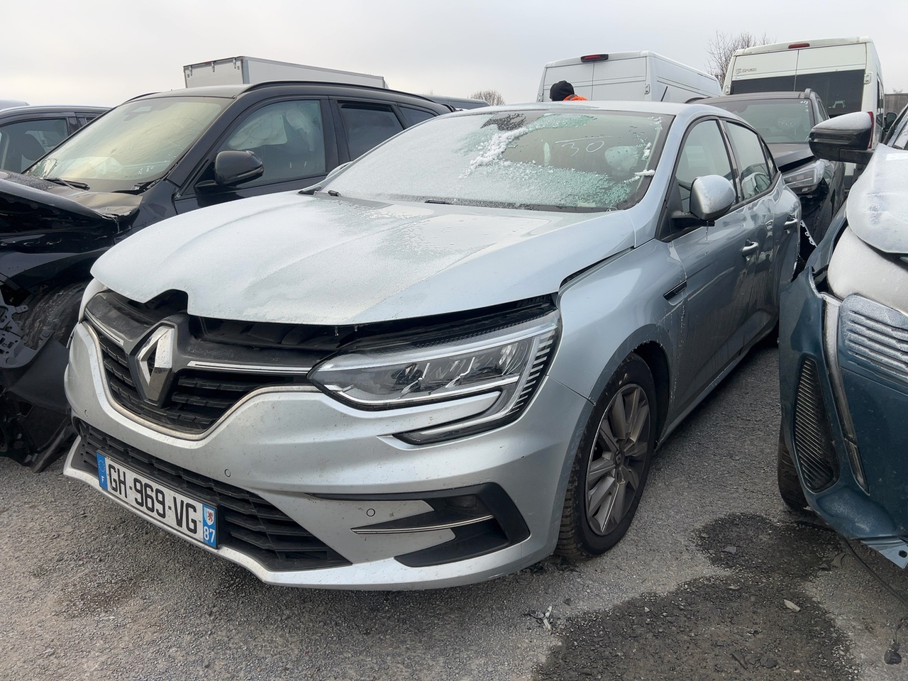 RENAULT MEGANE IV BERLINE - MEGANE IV BERLINE BLUE DCI 115 - 21N ...