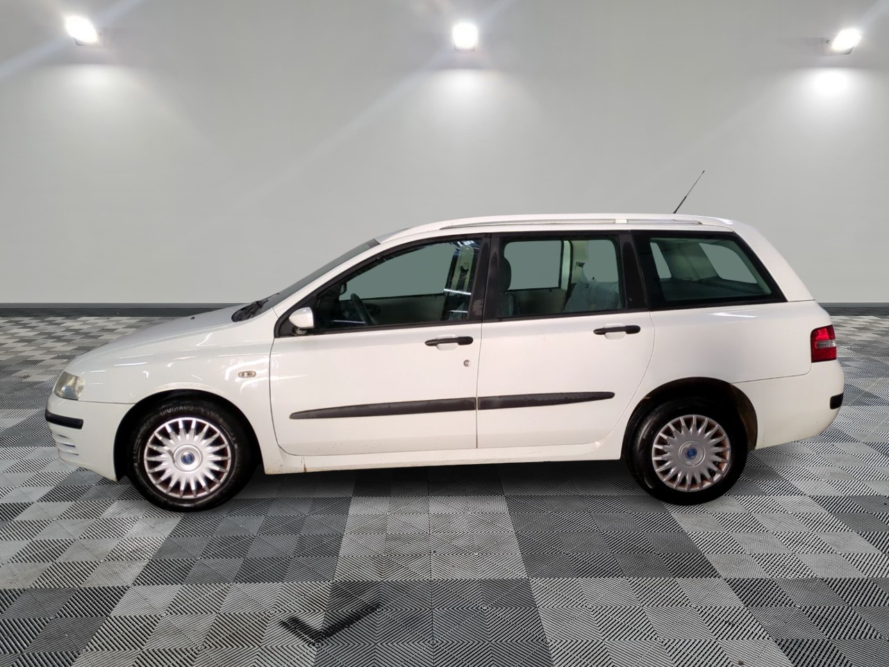 FIAT STILO MULTIWAGON - STILO MW 1.9 JTD - 115 ACTIVE - Rennes | Alcopa ...