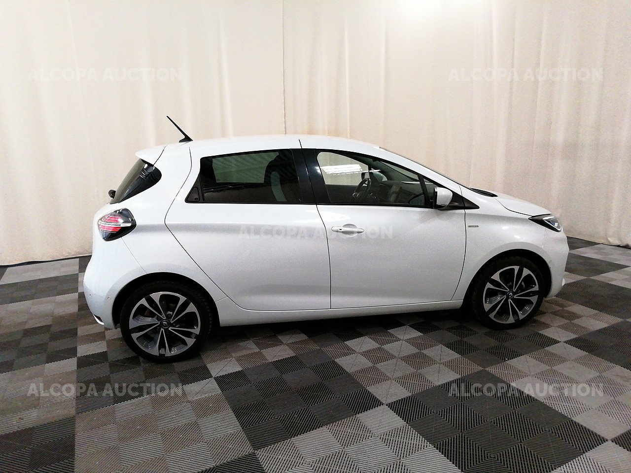RENAULT ZOE - ZOE R135 SL EDITION ONE | Alcopa Auction