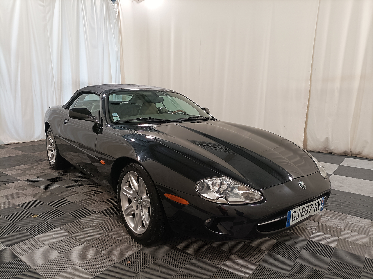 JAGUAR XK8 - XK8 - Marseille | Alcopa Auction